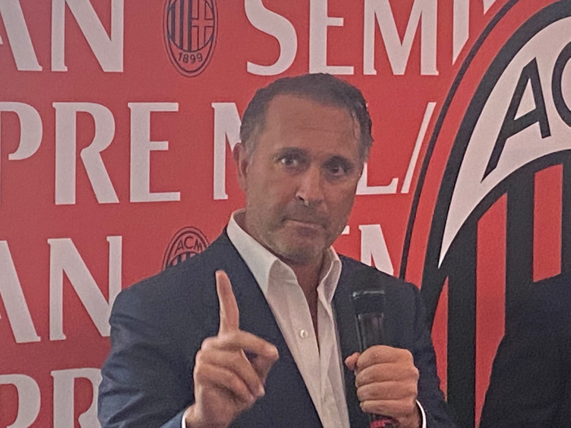 Tuttosport Il Milan Viaggia Verso Il Closing Priorità Stadio E Il