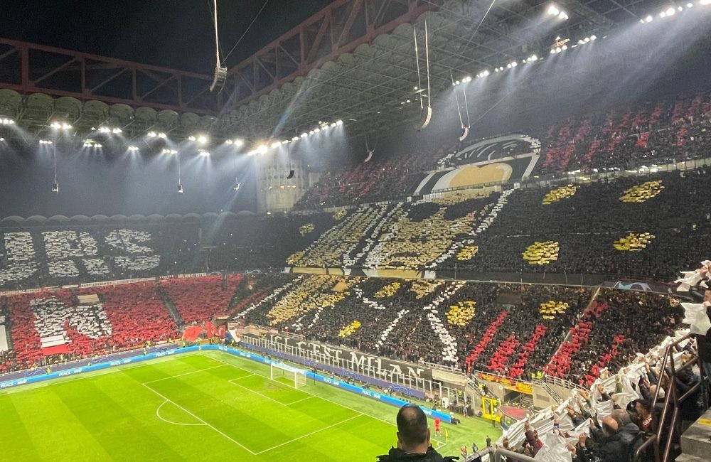 MP FOTO - La meravigliosa coreografia di Milan-PSG: la Curva Sud si ...