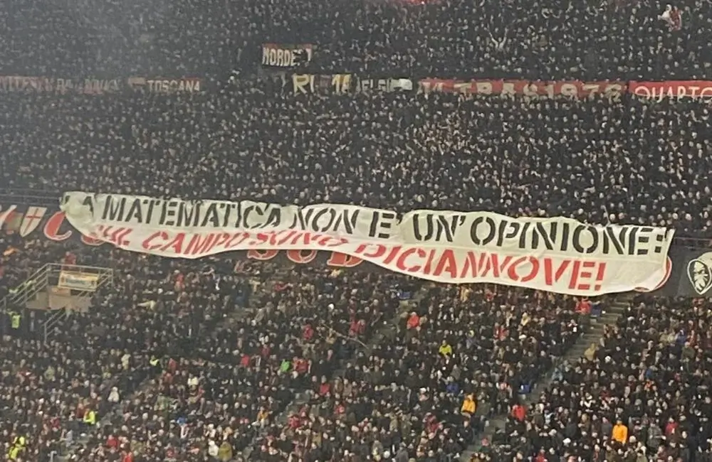 MP - Derby, striscione della Curva Sud: “Sul campo sono 19” - MilanPress