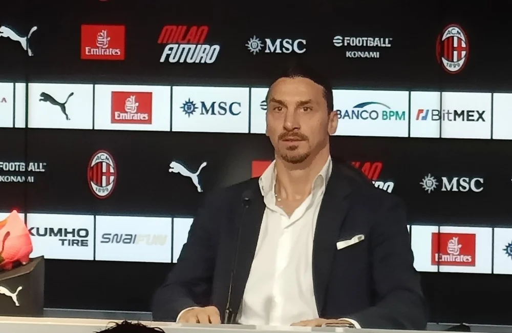 Ibrahimovic in conferenza: "La squadra adesso è completa. Rinnovi di ...